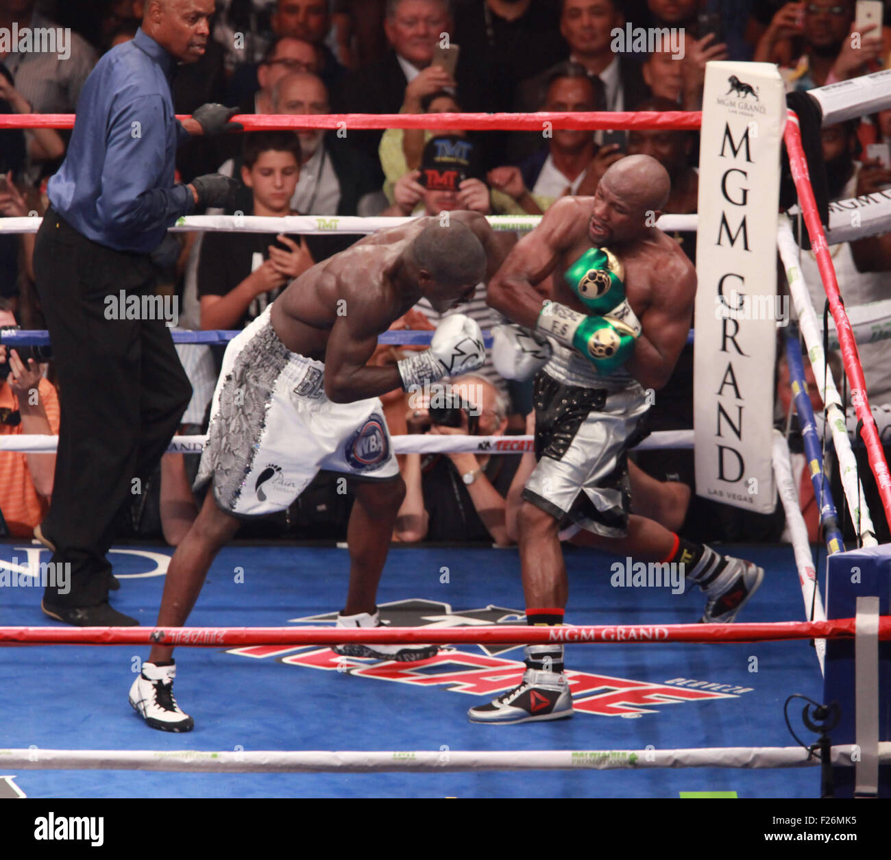 Las Vegas, Nevada, USA. 12th Sep, 2015. Champion Floyd Mayweather jr ...