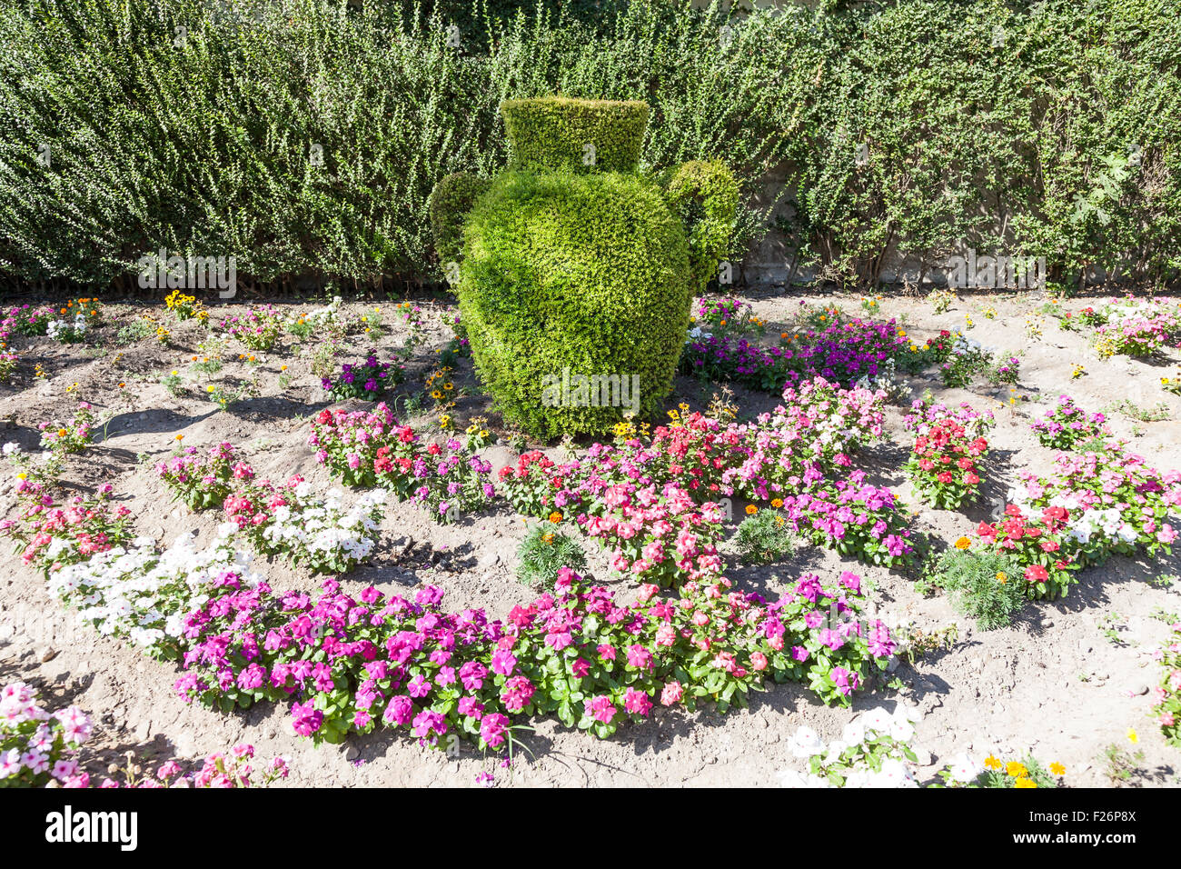 Example of Italian Garden design during spring season Stock Photo - Alamy