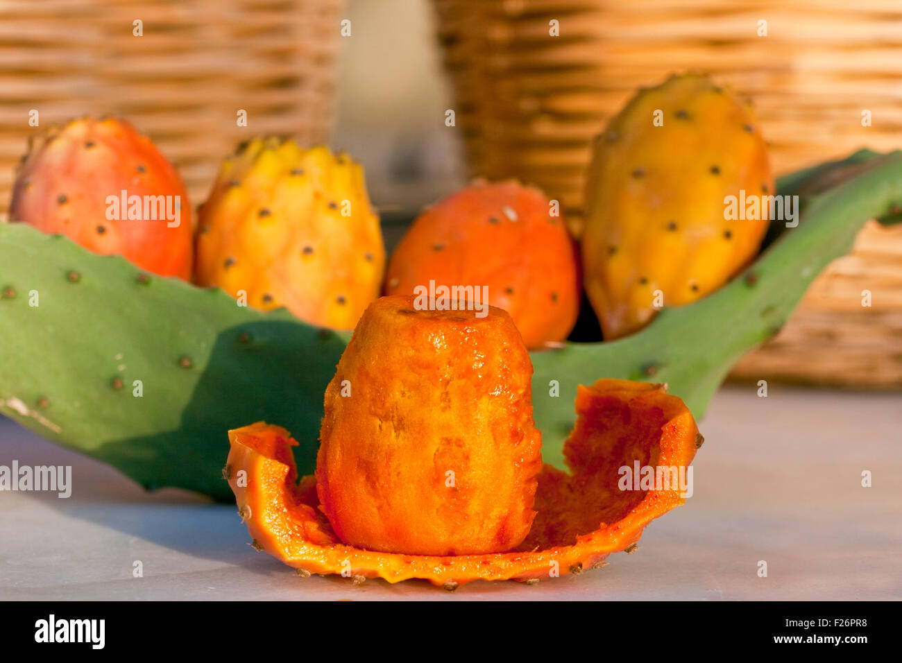 Peeled fig hi-res stock photography and images - Alamy