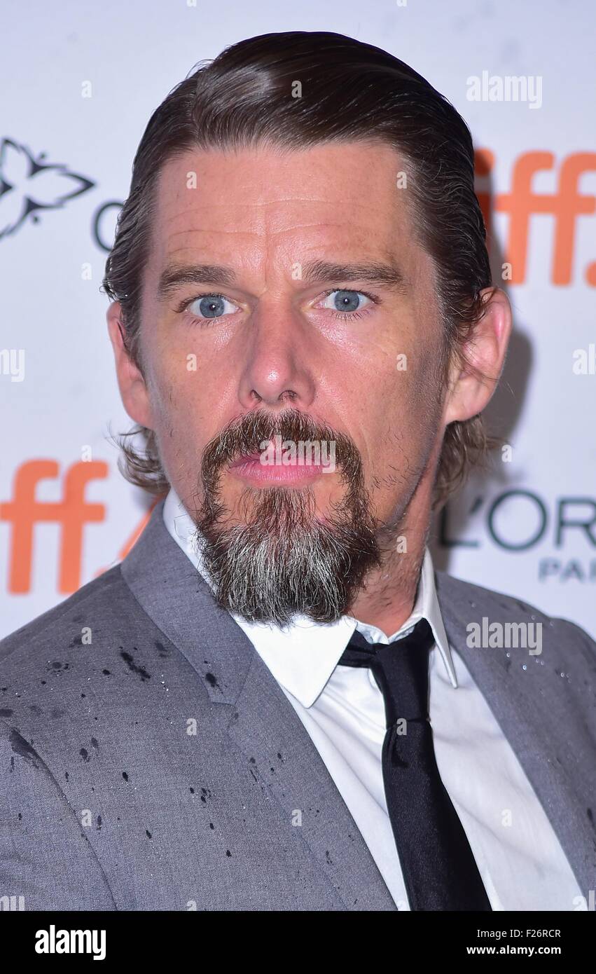 Toronto, ON. 12th Sep, 2015. Ethan Hawke at arrivals for MAGGIE'S PLAN ...