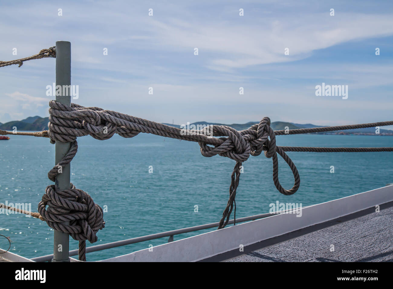 Boat rope hi-res stock photography and images - Alamy