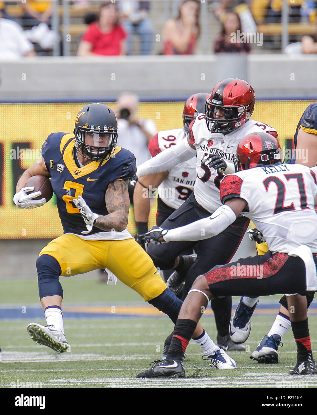 Berkeley USA CA. 12th Sep, 2015. California RB # 2 Daniel Lasco break ...