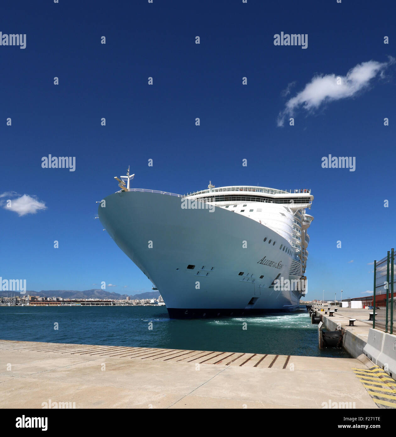 Mega Cruise ship “ALLURE OF THE SEAS” (360 mtrs long, launched 2010 ...