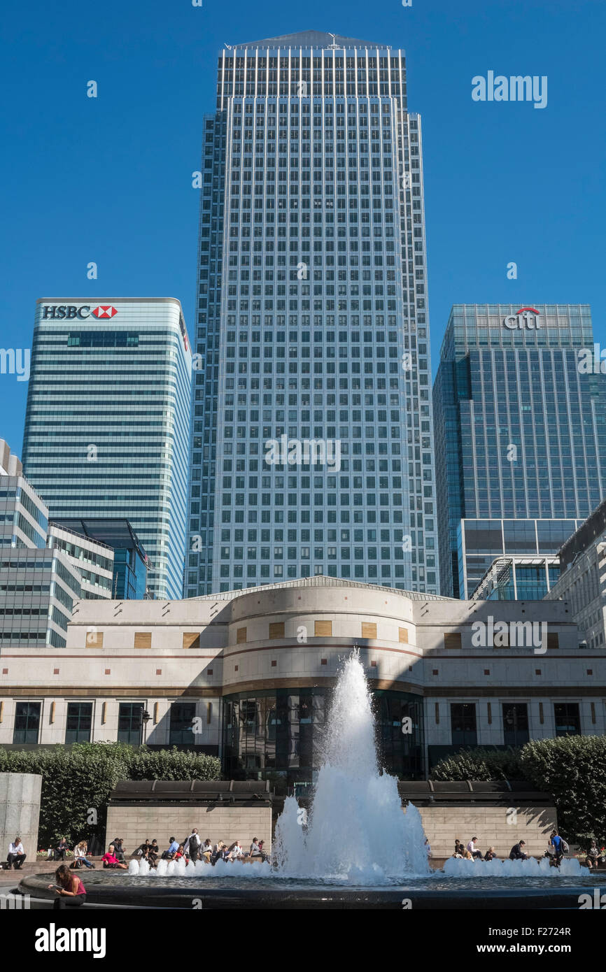 High rise modern architecture offices in London financial district ...