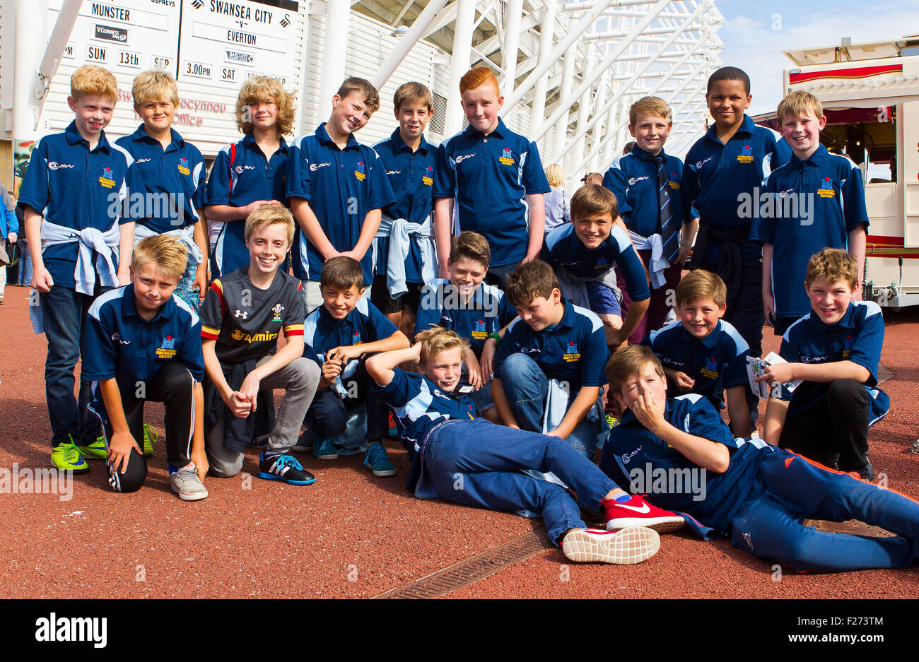 Mumbles rfc hi-res stock photography and images - Alamy