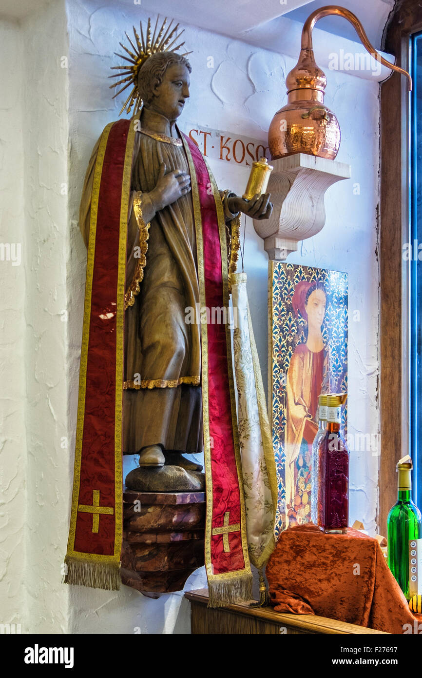 Pharmacy window display hi-res stock photography and images - Alamy