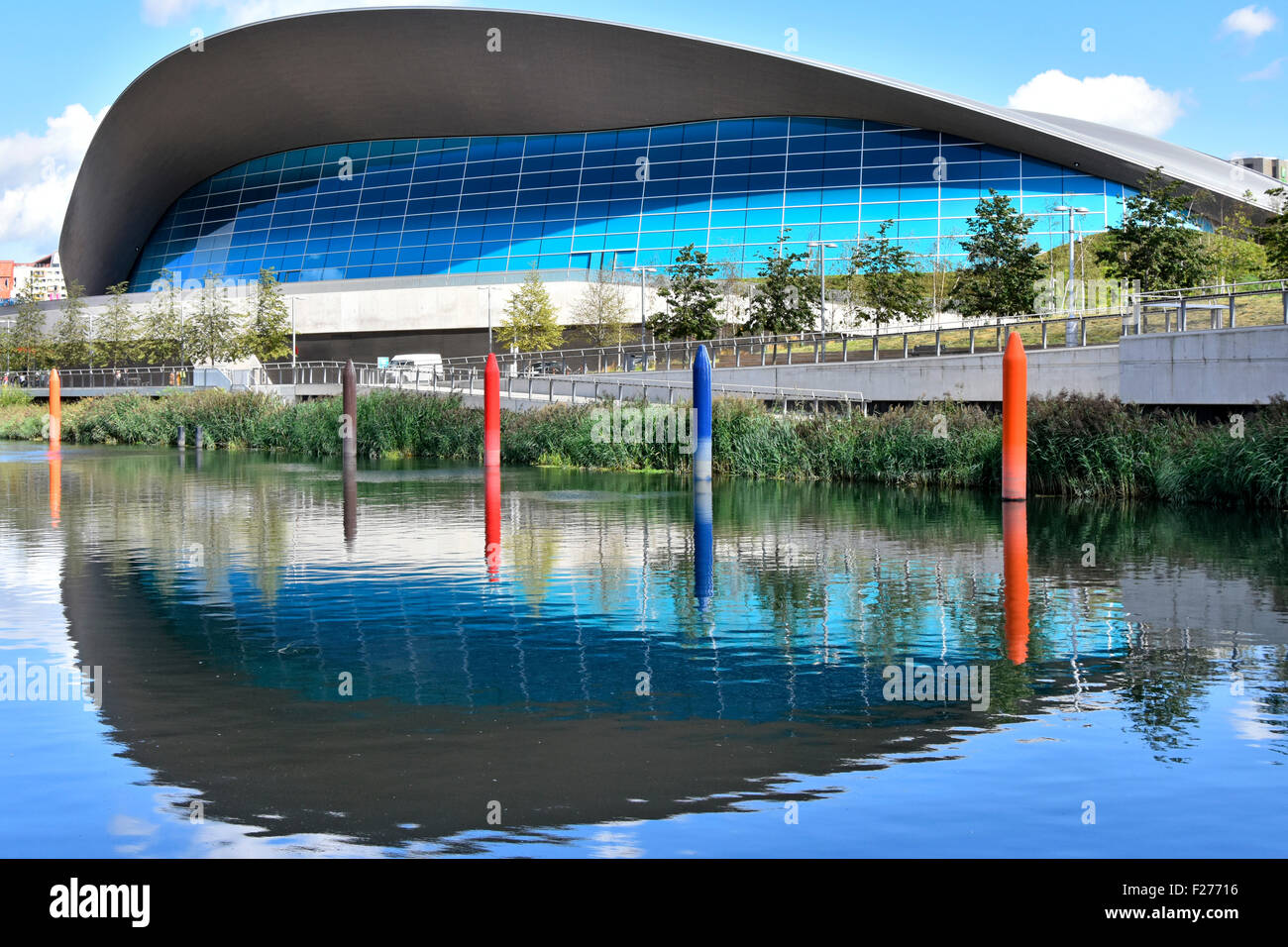 London Aquatics Centre by architect Zaha Hadi & Waterworks River Steles ...
