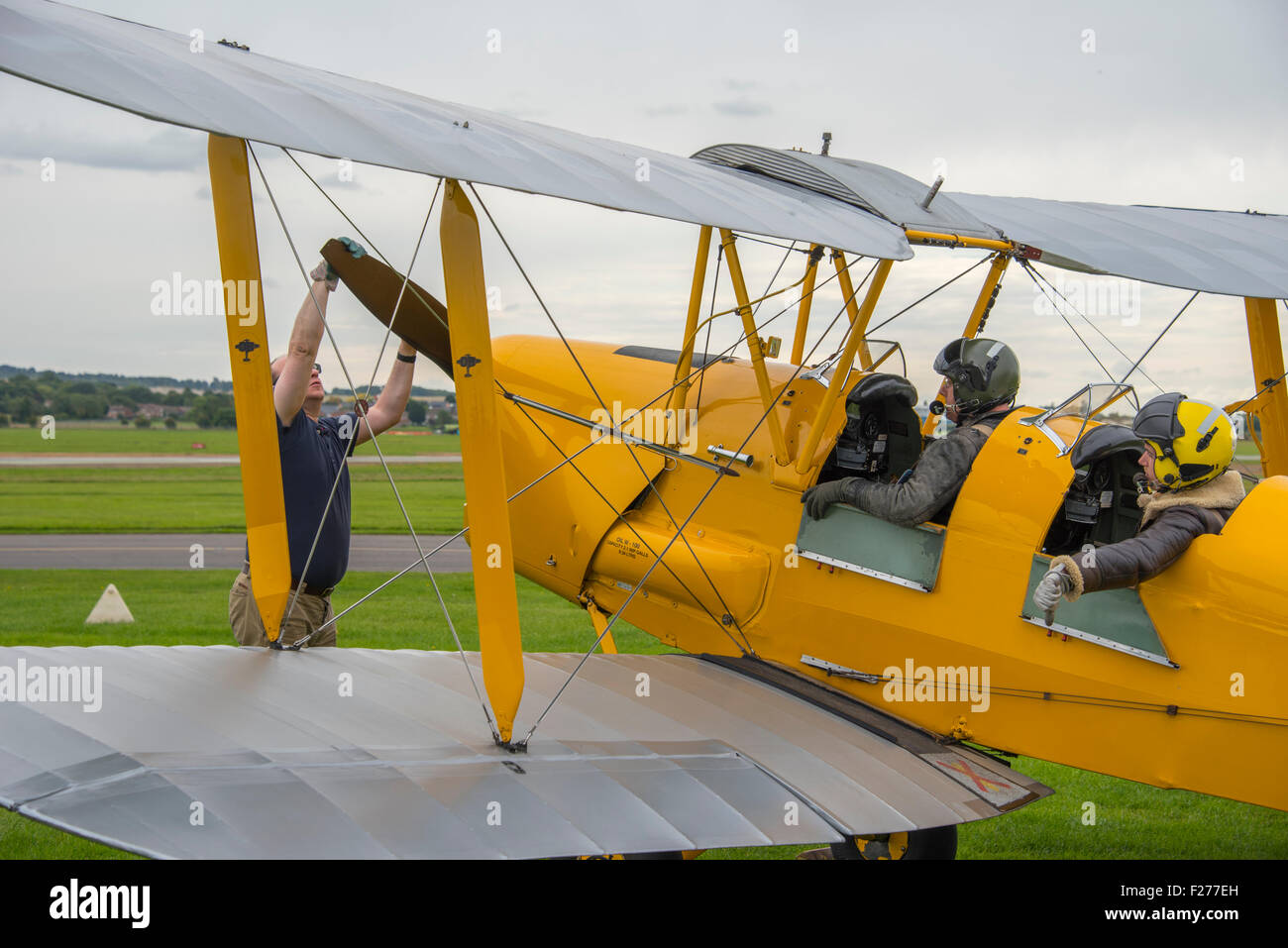 Raf tiger moth 1939 hi-res stock photography and images - Alamy