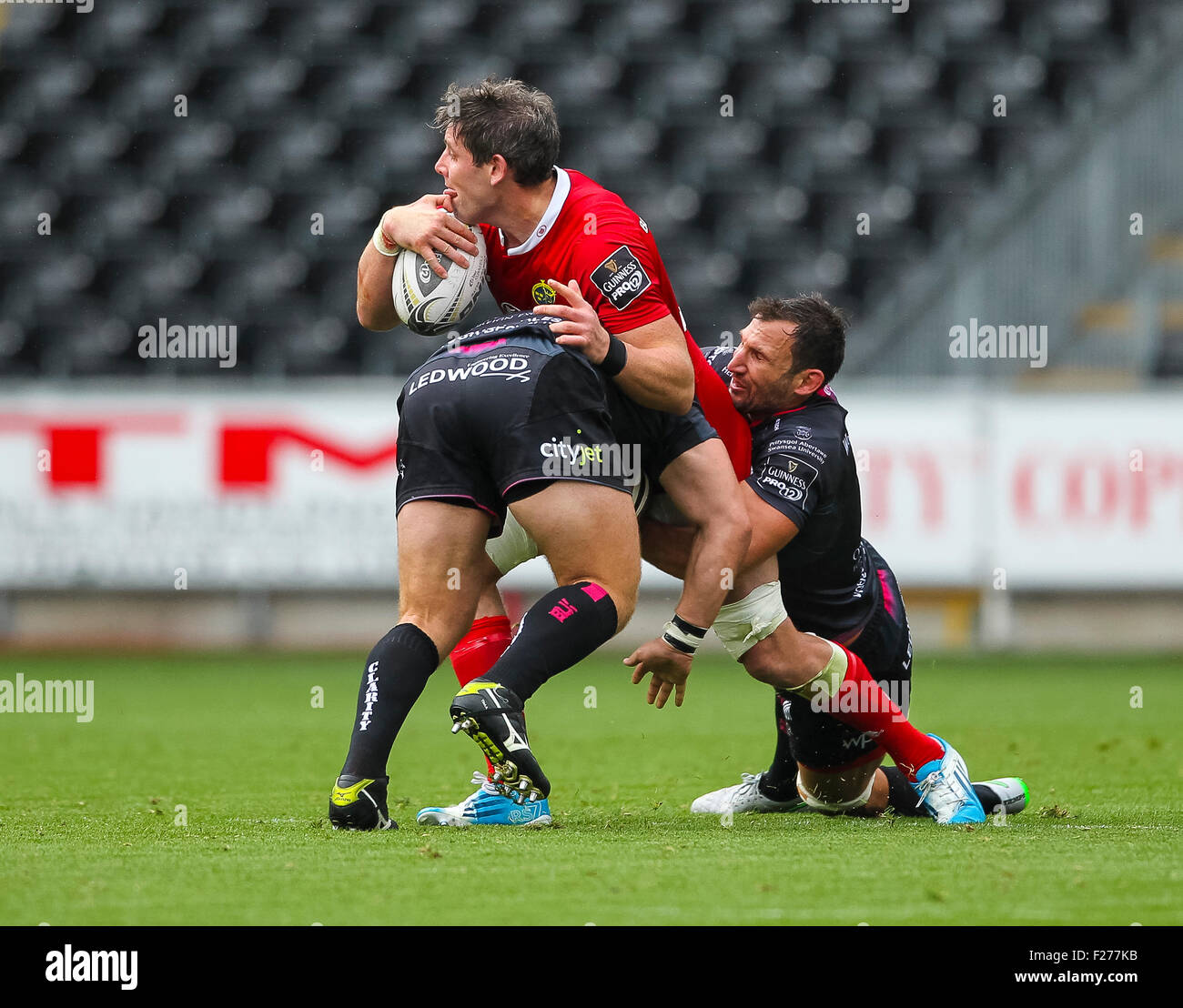 Joe bearman hi-res stock photography and images - Alamy