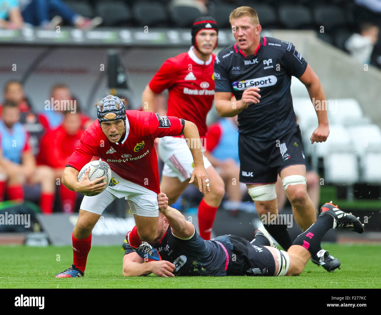 Swansea, Wales. 13th Sep, 2015. Guinness Pro12. Ospreys versus Munster ...