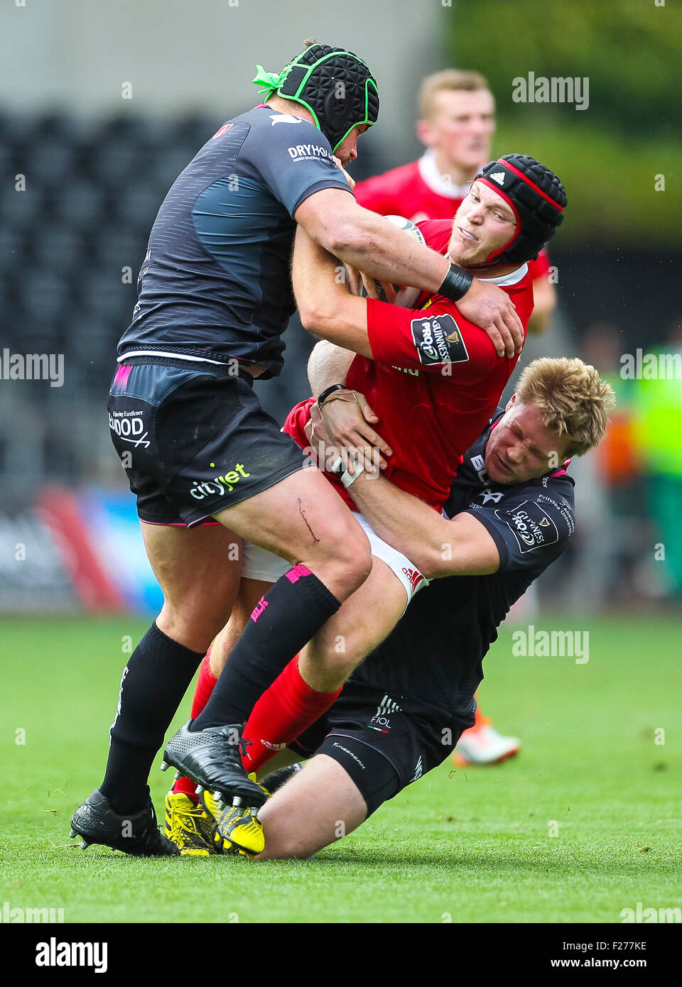 Swansea, Wales. 13th Sep, 2015. Guinness Pro12. Ospreys versus Munster ...
