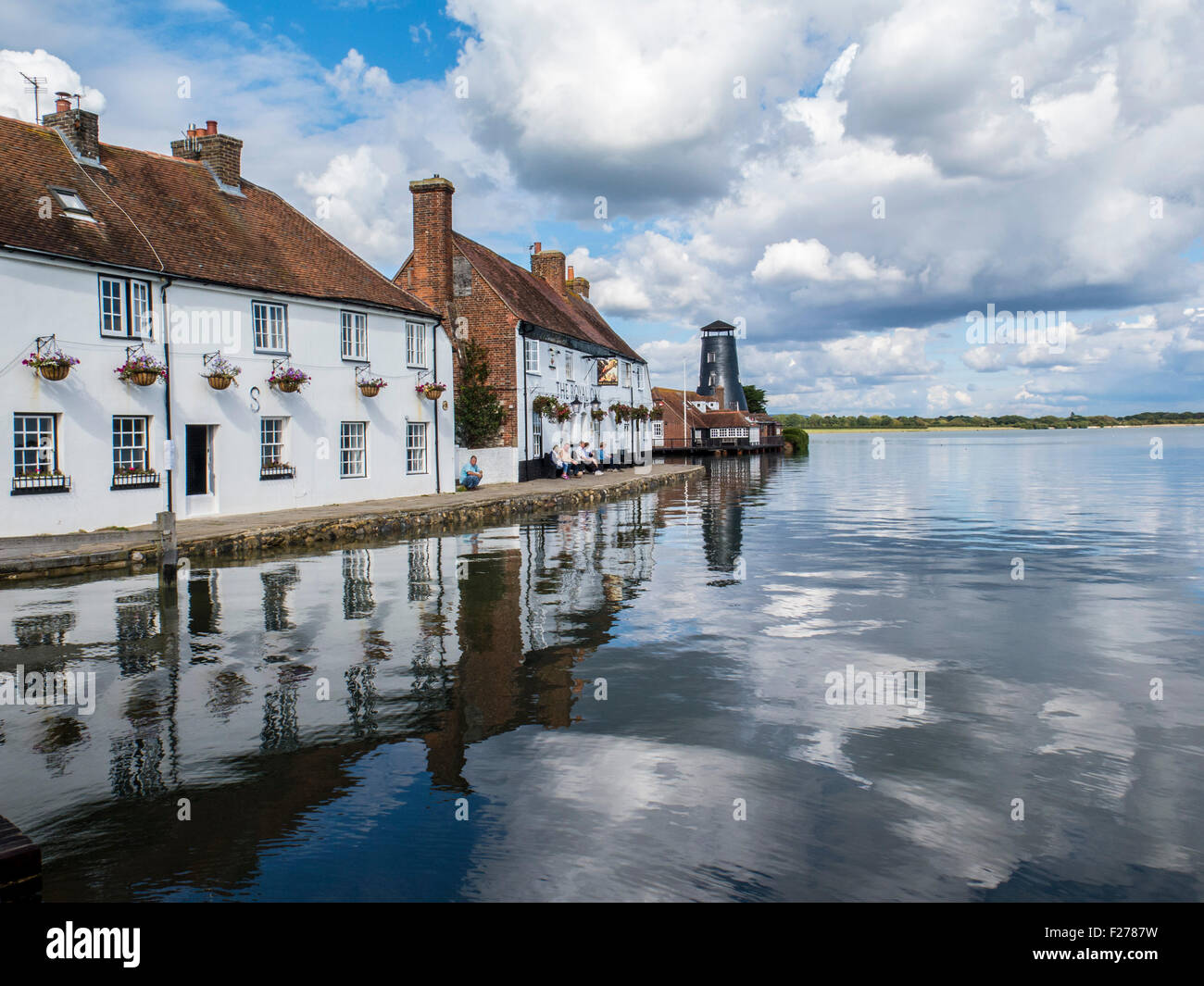 Langstone hi-res stock photography and images - Alamy