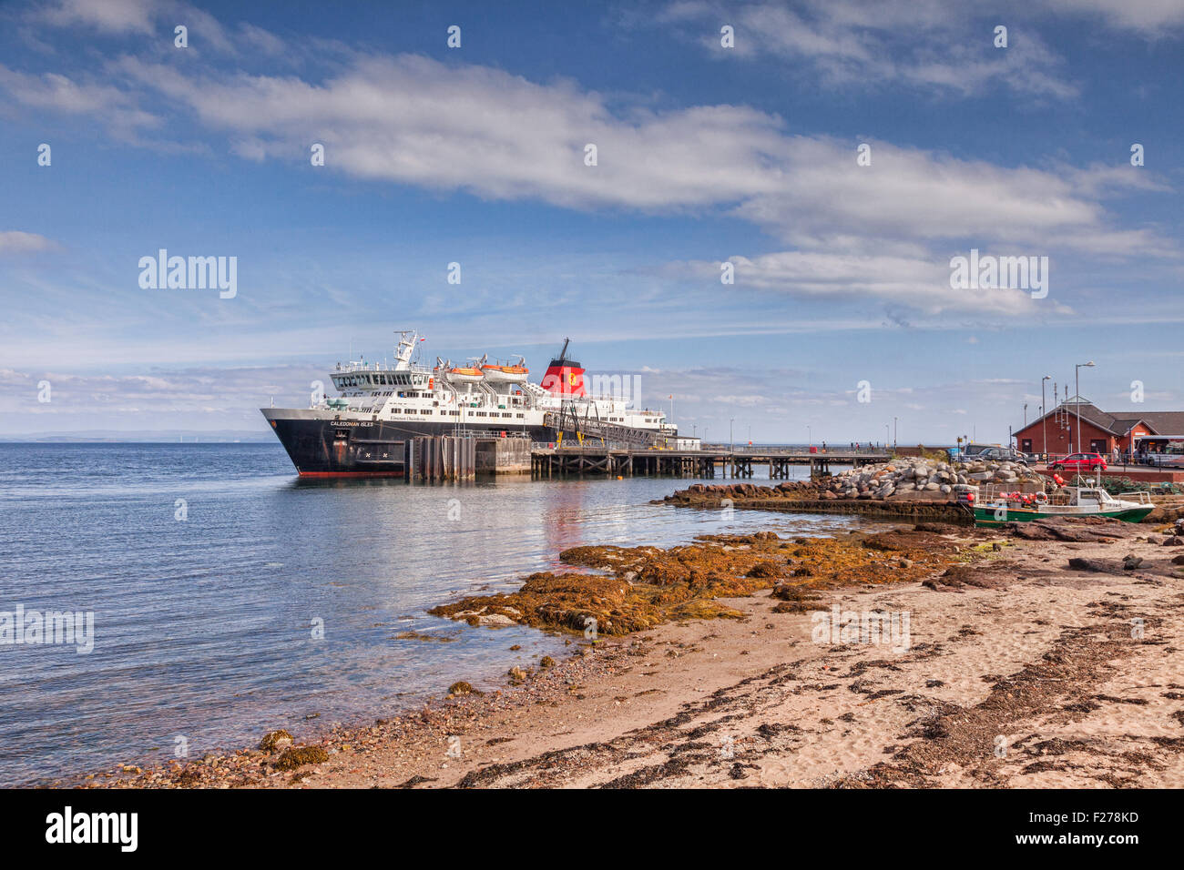 Brodick ferry hi-res stock photography and images - Alamy