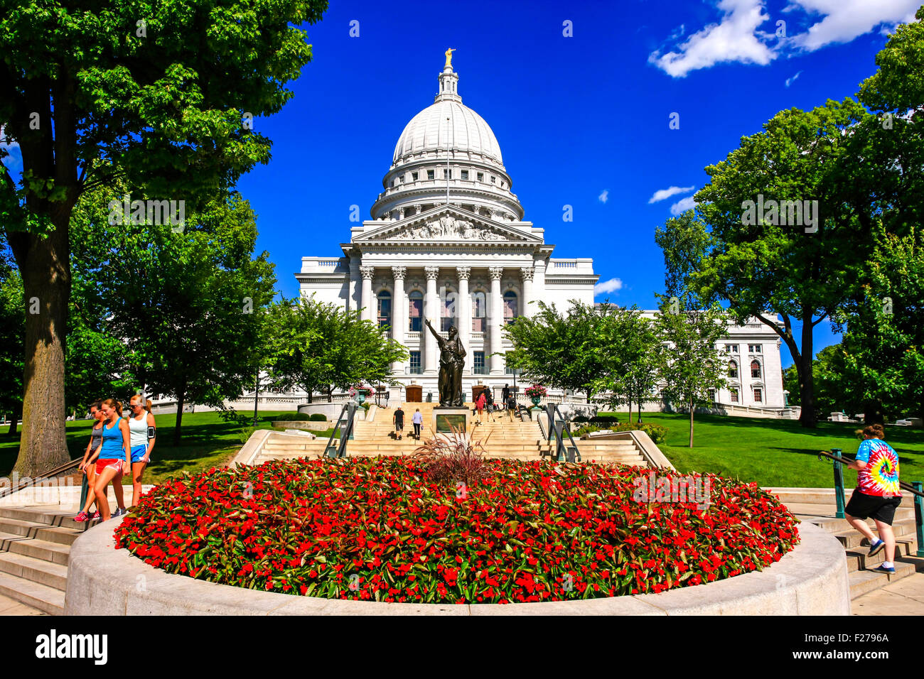 George post building design hi-res stock photography and images - Alamy