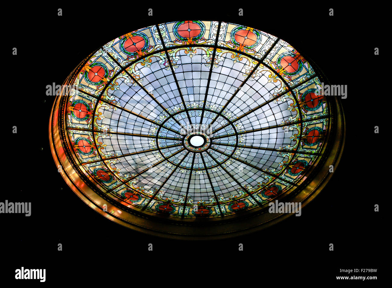 The Art Nouveau glass ceiling above the Wisconsin State Capitol ...