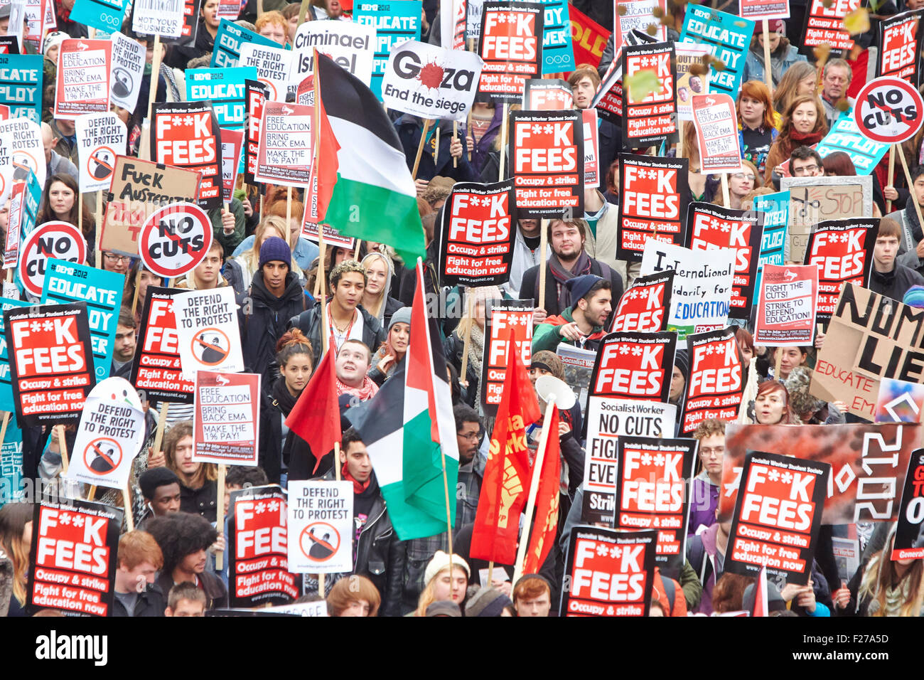 Students march during Demo 2012, calling for lower tuition fees and ...