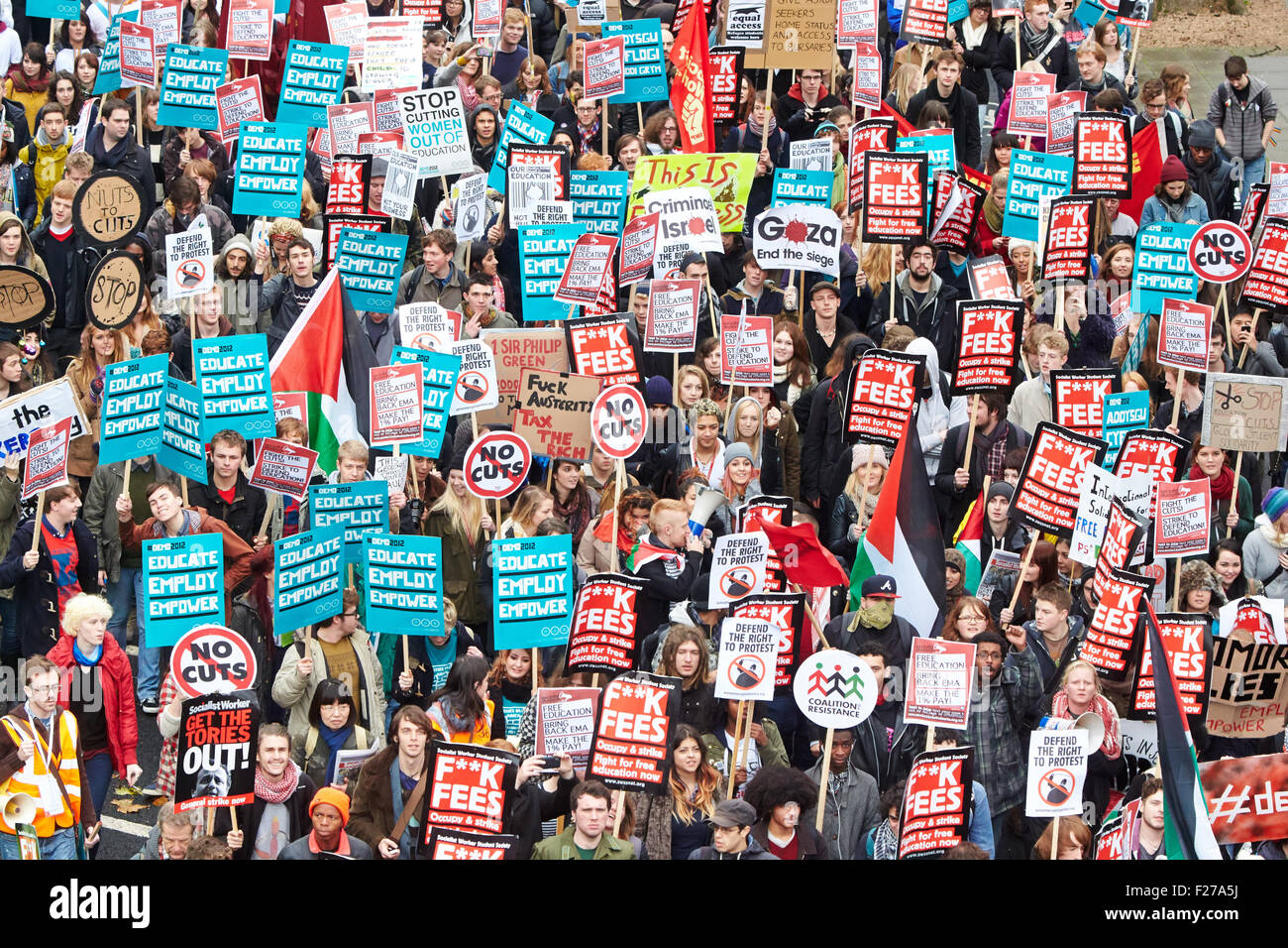 Students march during Demo 2012, calling for lower tuition fees and ...