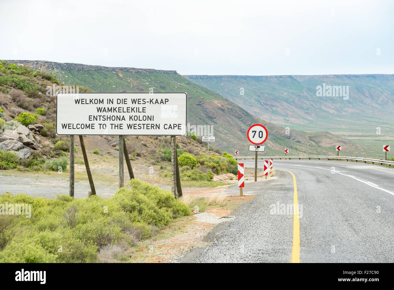 Road sign northern cape south hi-res stock photography and images - Alamy