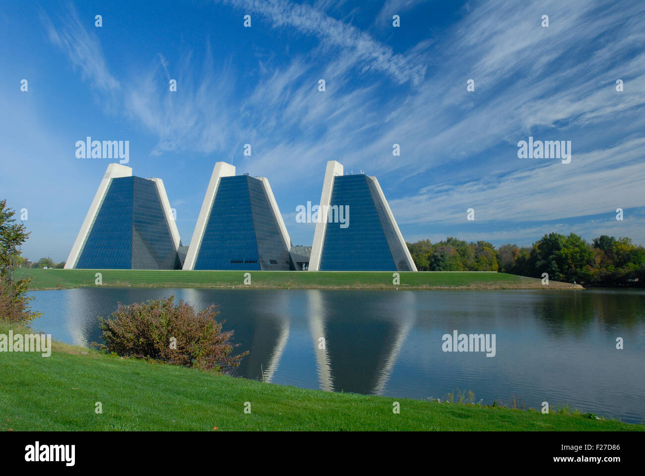 The Pyramids designed by Kevin Roche in College Park, Indianapolis ...