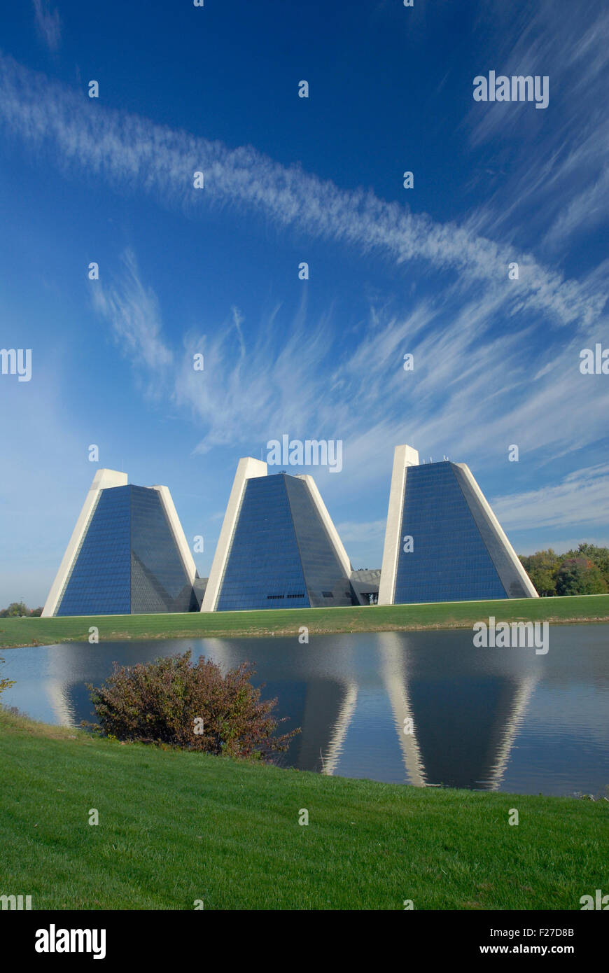The Pyramids designed by Kevin Roche in College Park, Indianapolis ...