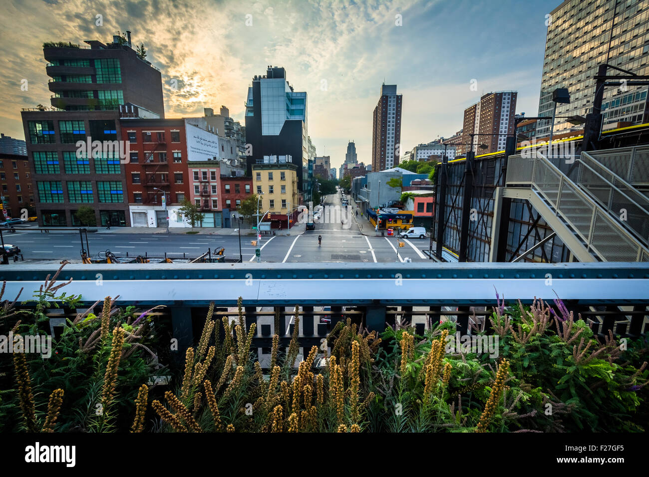 New york chelsea view high line hi-res stock photography and images - Alamy