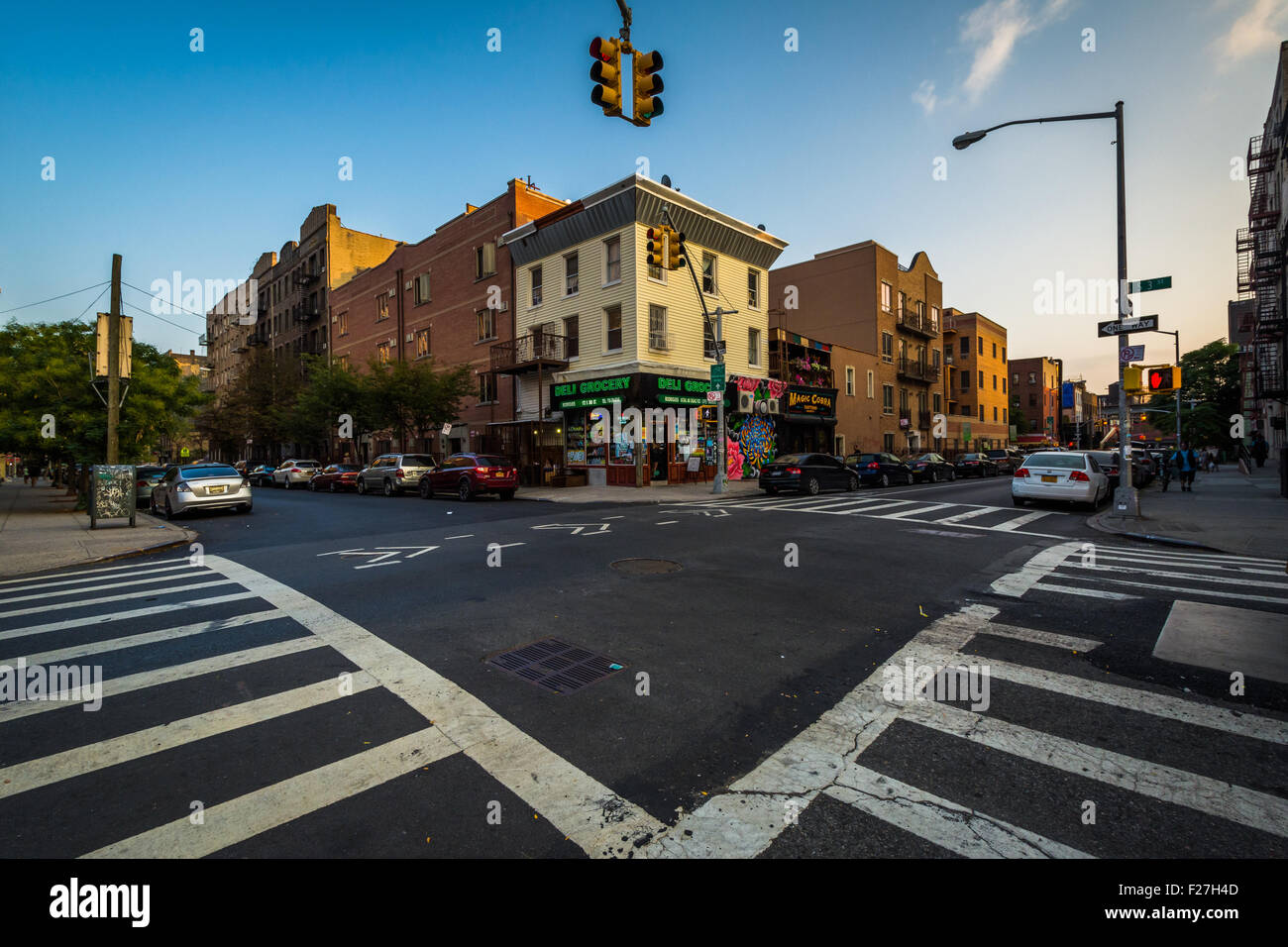 Intersection of Driggs Avenue and Third Street in Williamsburg ...