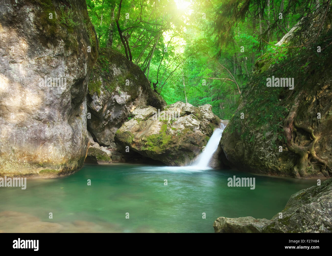 Mountains scenery and flow environment hi-res stock photography and ...