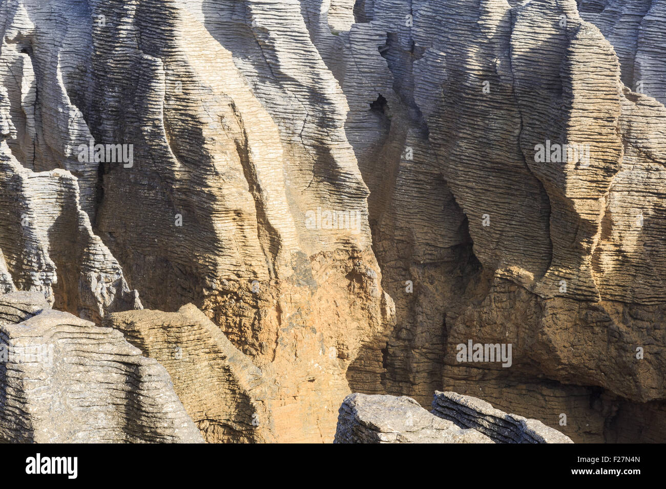 Closeup of pancake rocks in Punakaiki, New Zealand Stock Photo - Alamy
