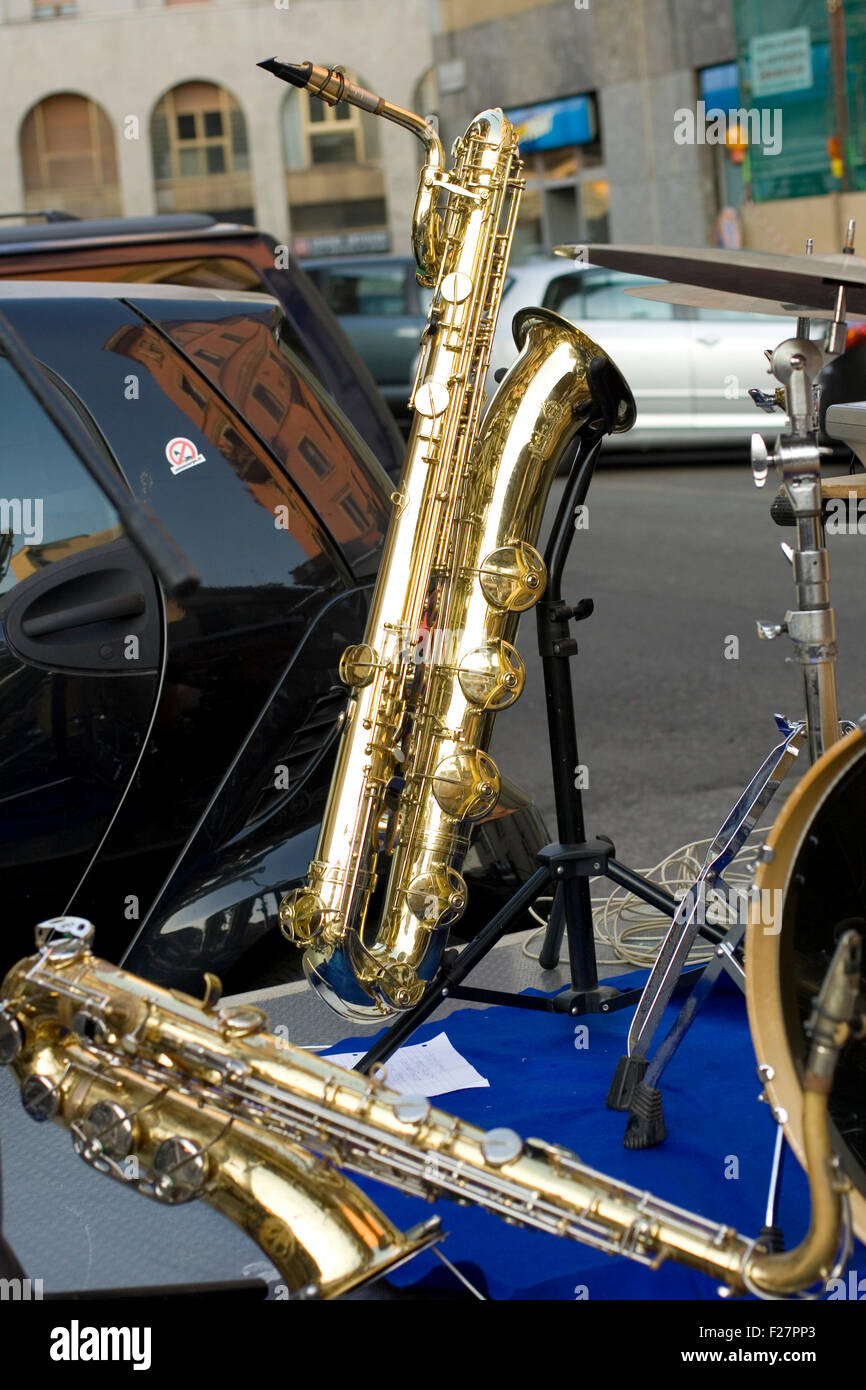 View of a two Saxophone Stock Photo - Alamy