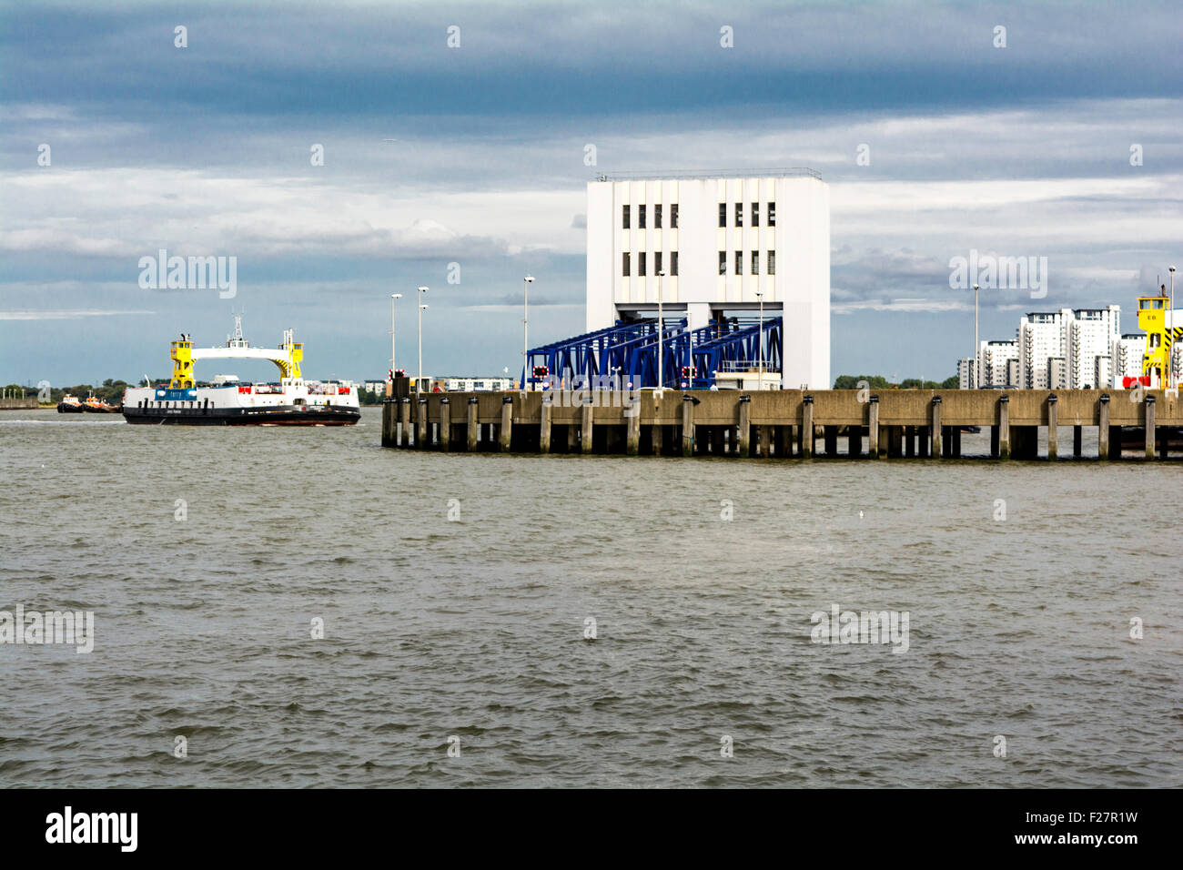 Riverside ferry terminal hi-res stock photography and images - Alamy
