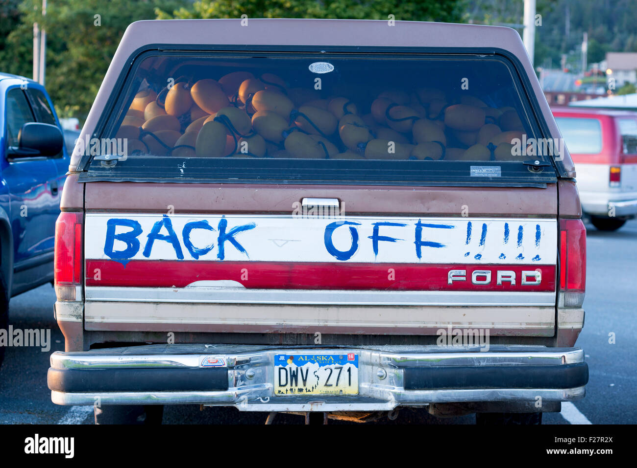 Pickup truck parking lot hi-res stock photography and images - Alamy