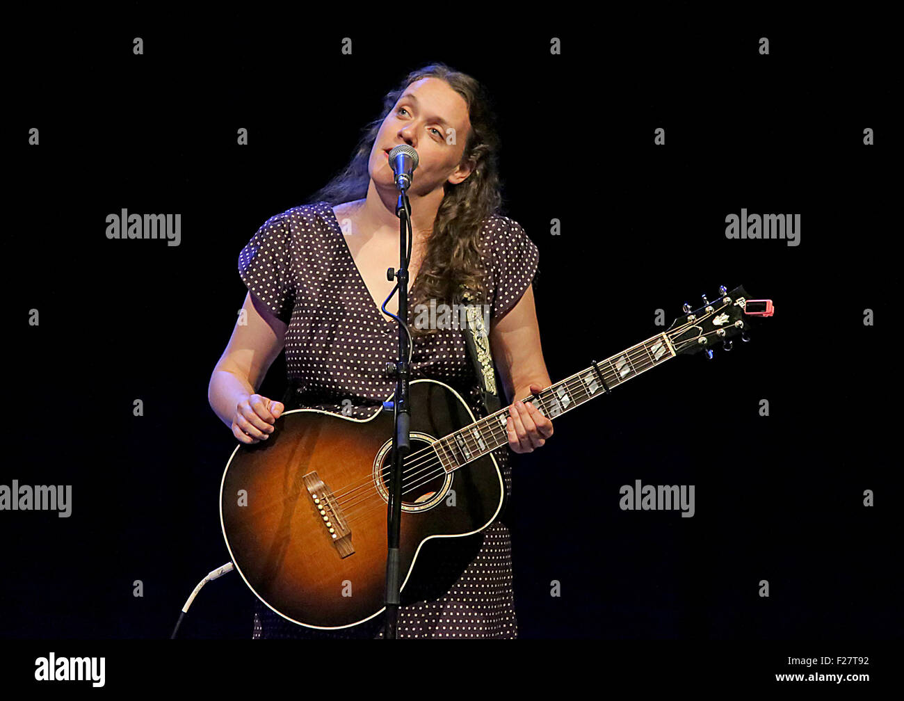 Lucy wainwright roche hi-res stock photography and images - Alamy