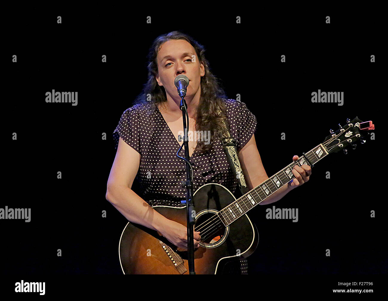 Lucy Wainwright Roche Performing at Liverpool Philharmonic Hall ...