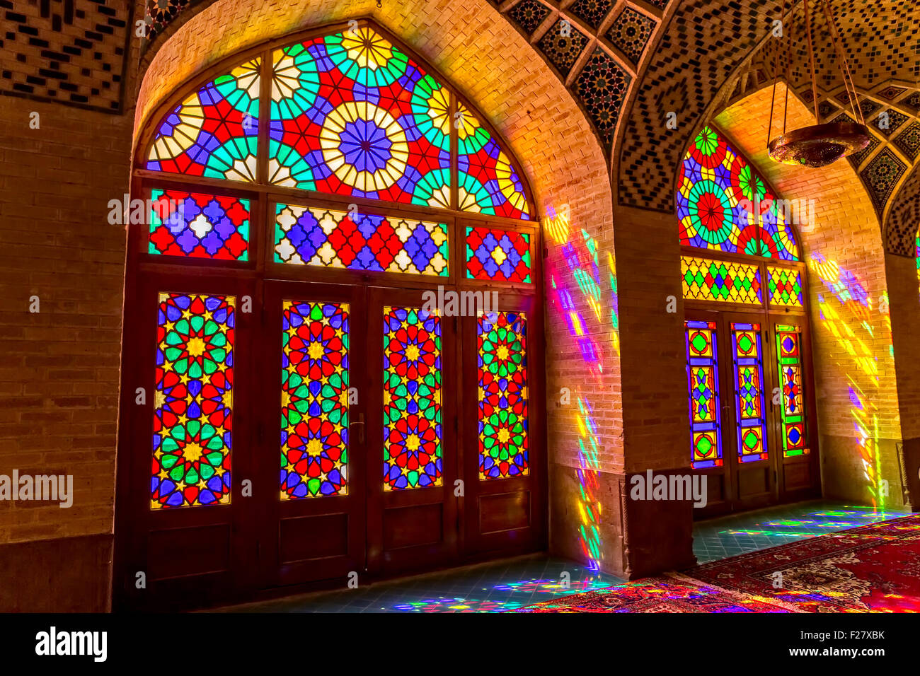 Colored glass windows hi-res stock photography and images - Alamy