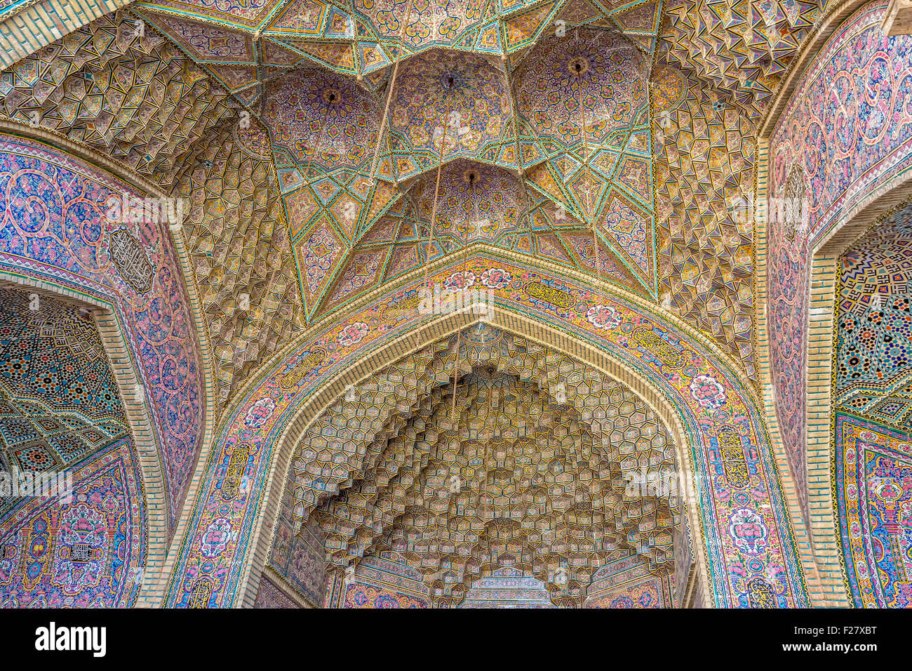 Pink mosque in Shiraz, Iran : r/DesignPorn