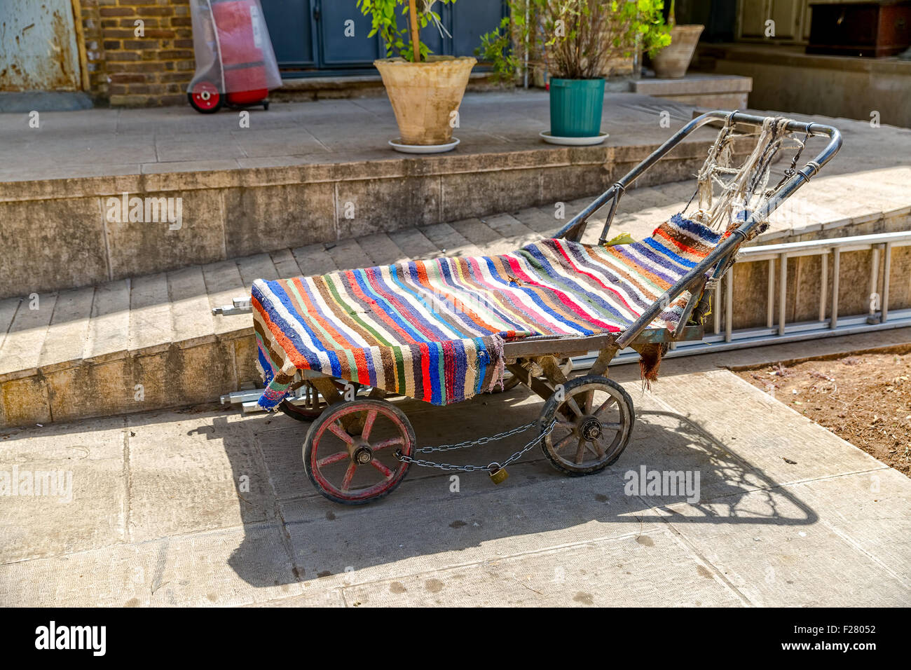 Cargo carts hi-res stock photography and images - Alamy