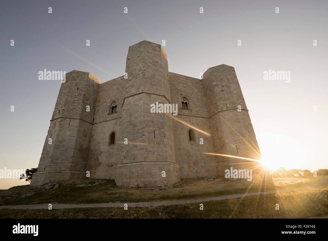 Low angle view of Castel del Monte, Puglia, Italy Stock Photo - Alamy