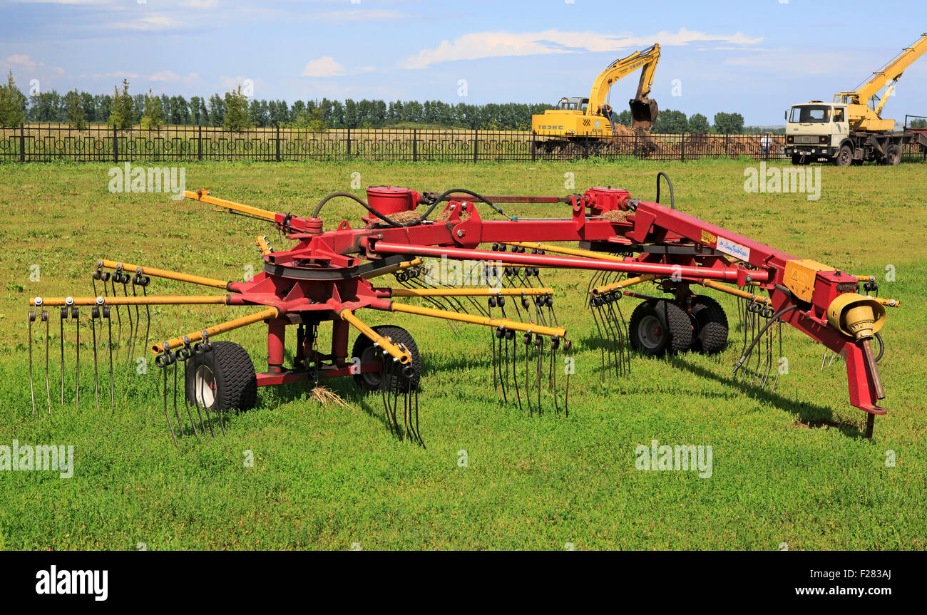 Tedder rake rotary HWR-6R Stock Photo - Alamy