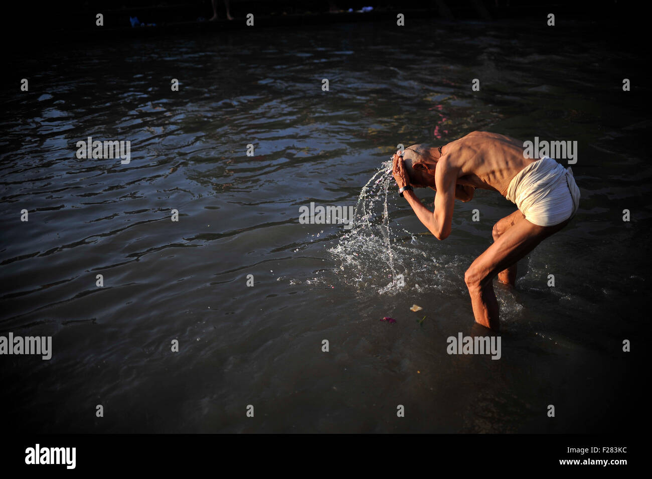 Kathmandu, Nepal. 13th Sep, 2015. A Nepalese devotee takes the Ritual ...