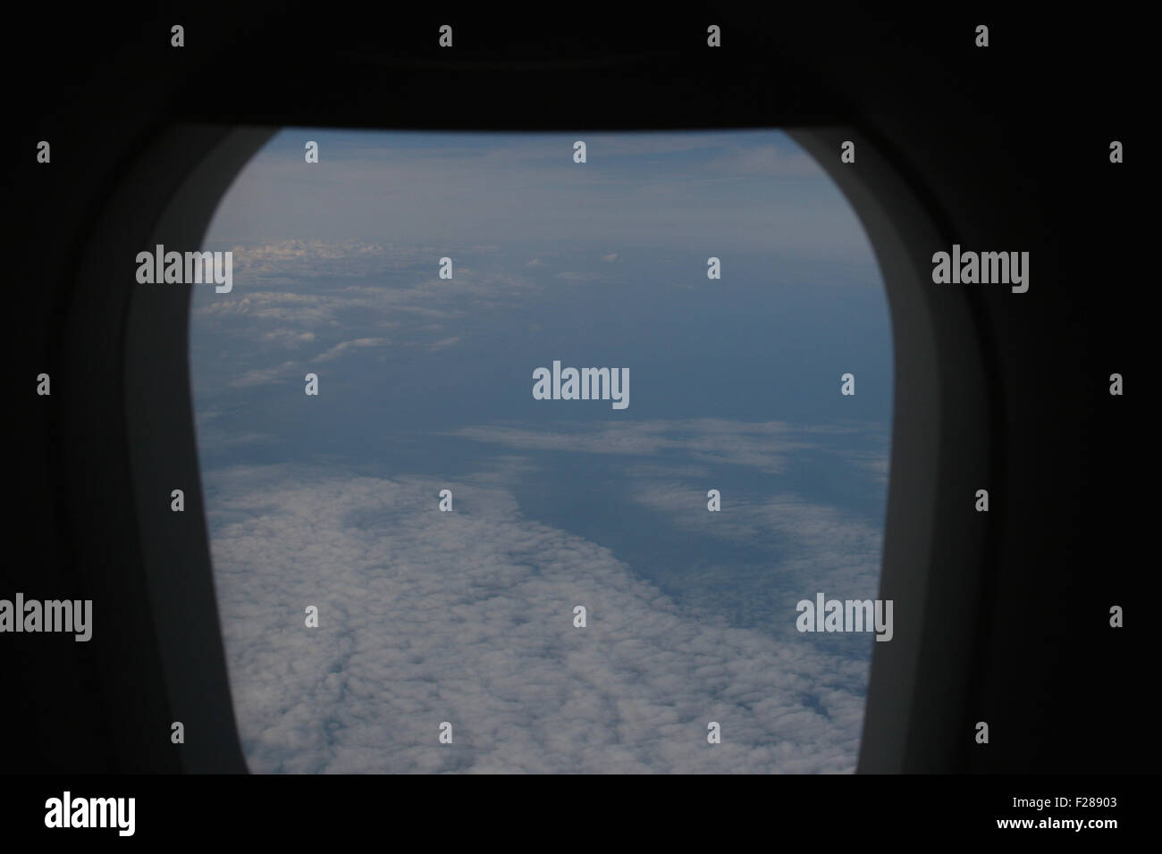 BA BRITISH AIRWAYS IN FLIGHT FLYING WINDOW Stock Photo - Alamy