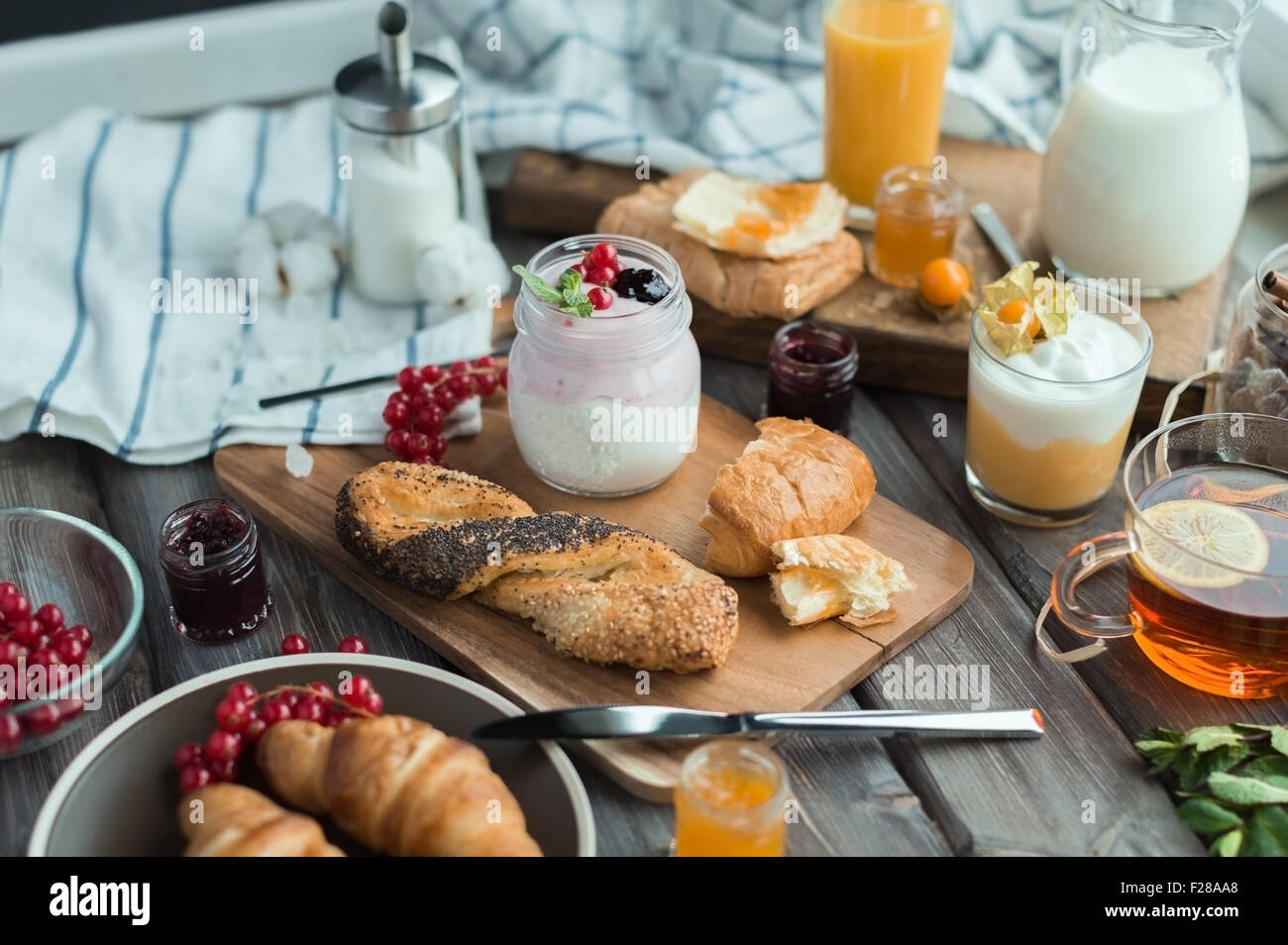 the fresh breakfast Stock Photo - Alamy