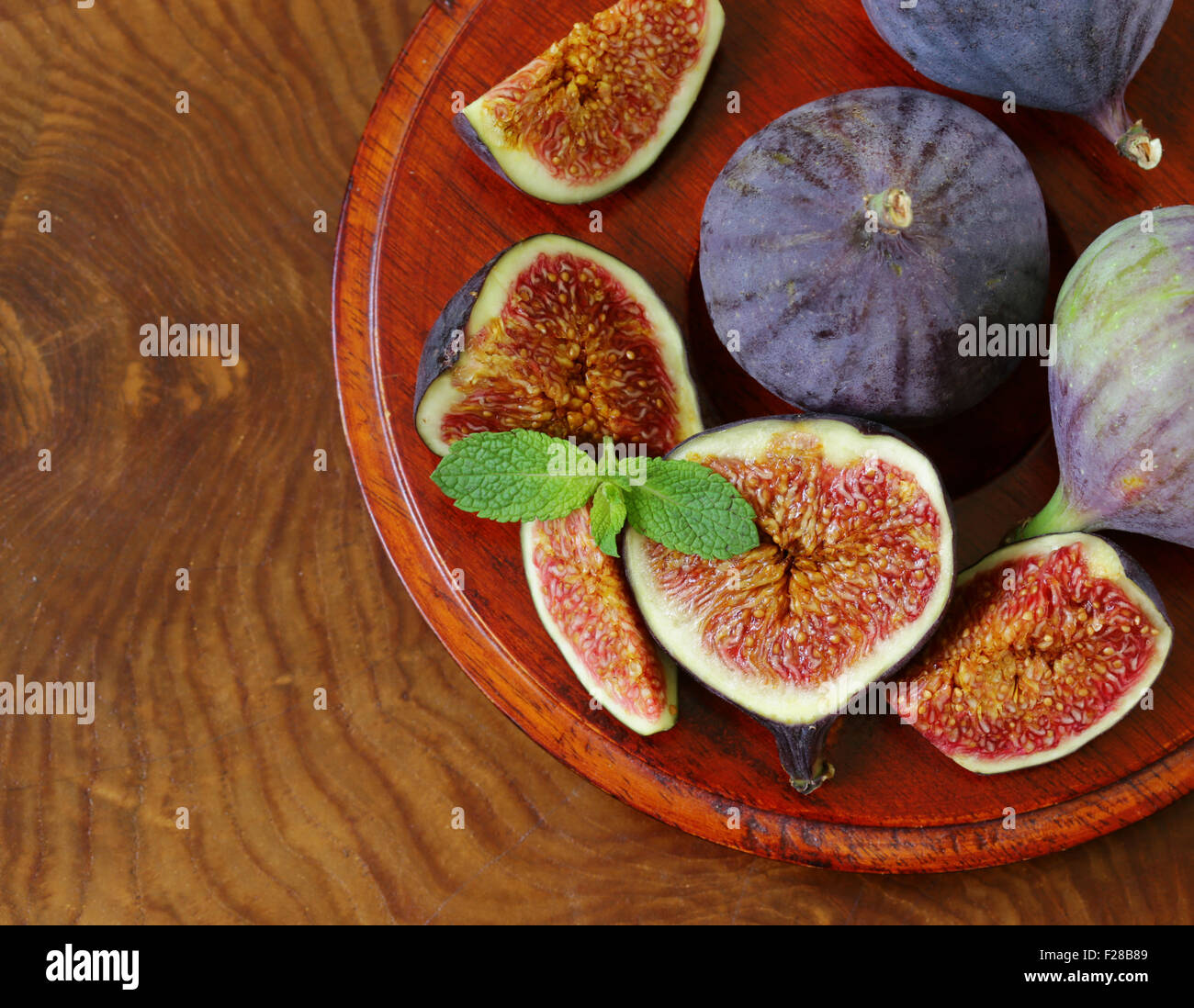 Purple fig hi-res stock photography and images - Alamy