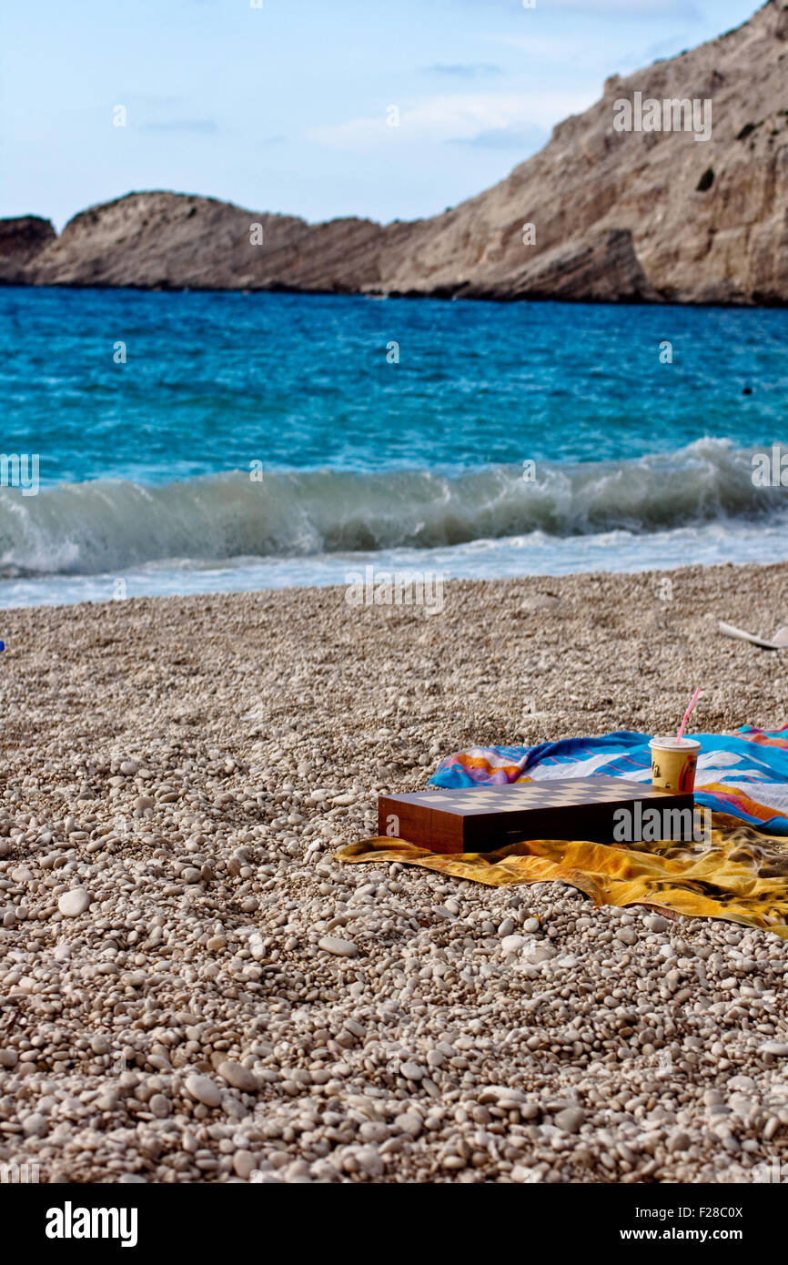 Chess on beach hi-res stock photography and images - Alamy