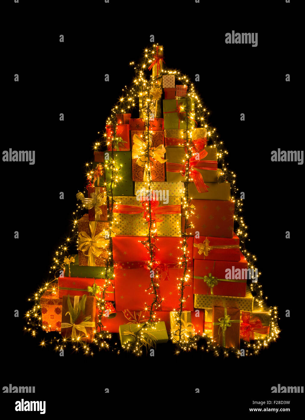Pile of presents christmas tree hi-res stock photography and images - Alamy