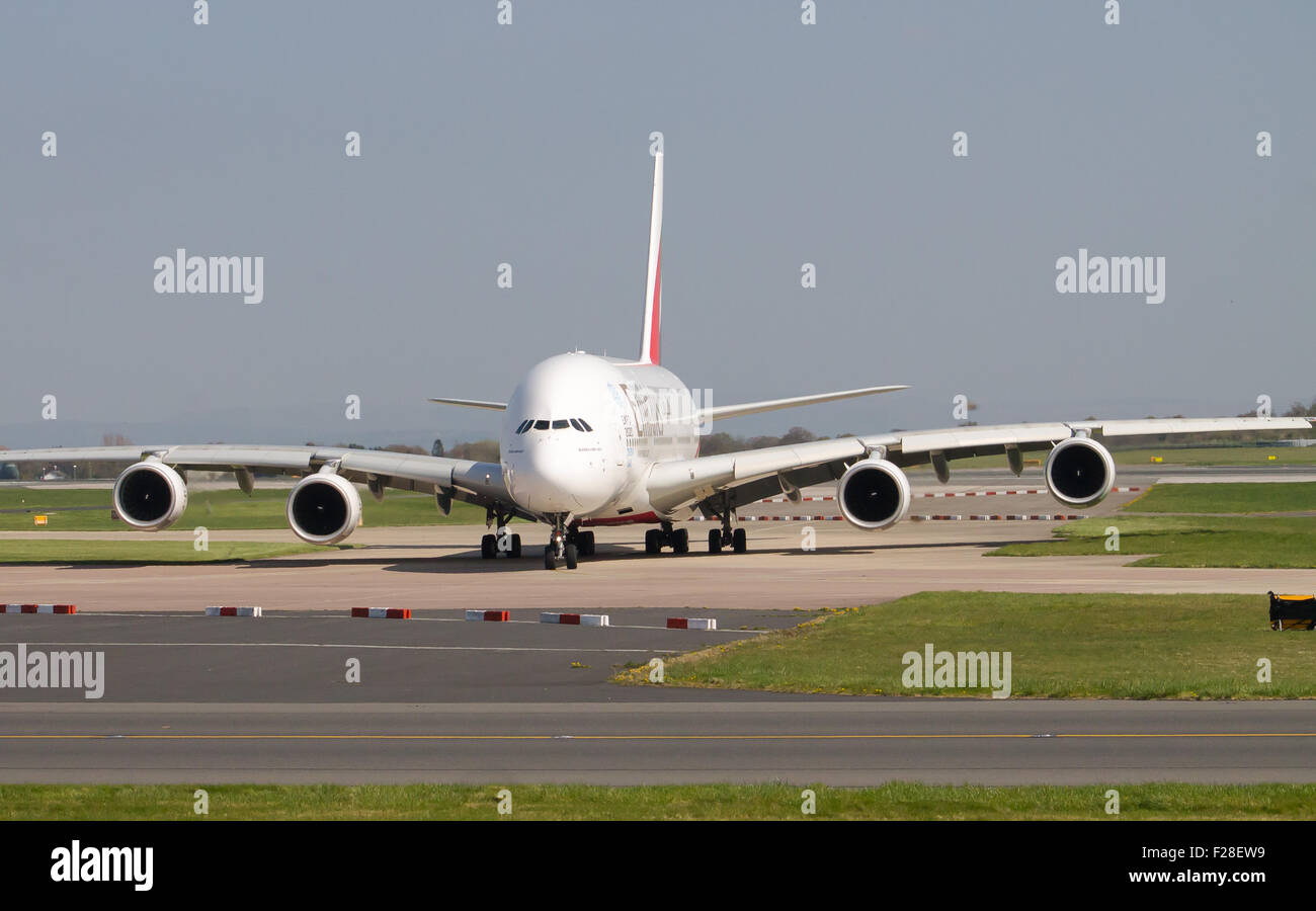 Double decker plane hi-res stock photography and images - Alamy