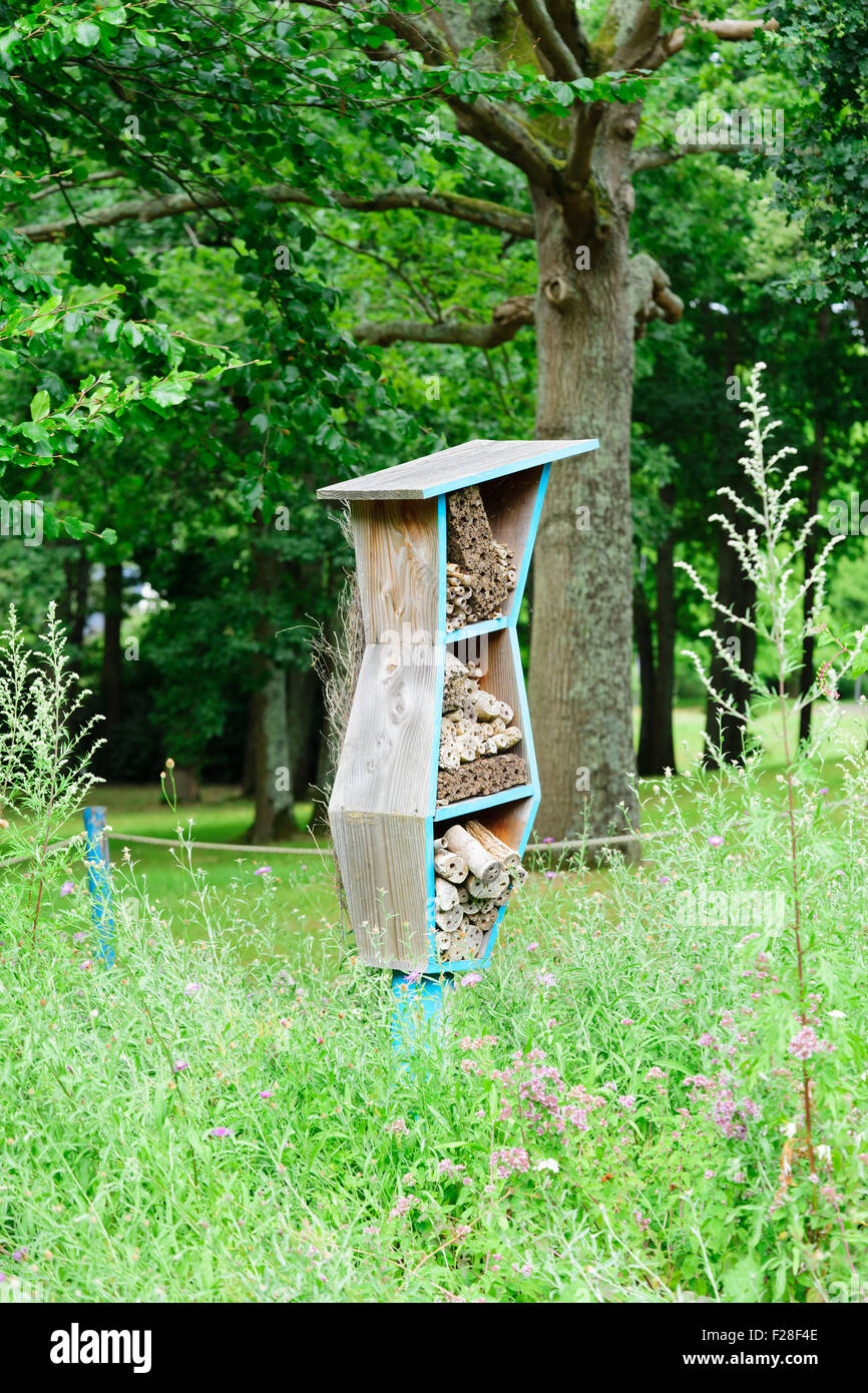 Insect hotel winter hi-res stock photography and images - Alamy