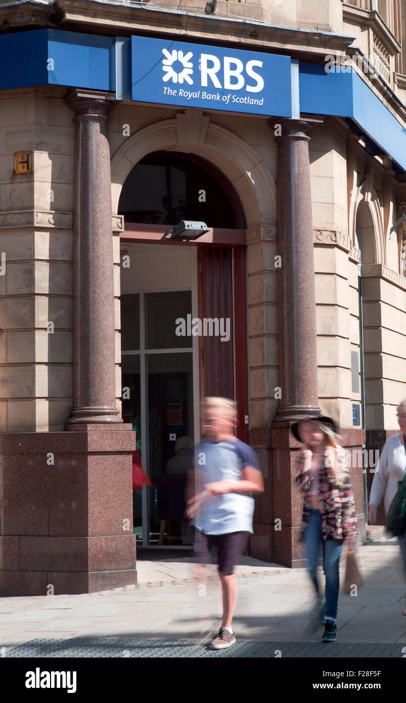 Fishergate, Preston City Centre, Lancashire, UK Shoppers, Shops ...