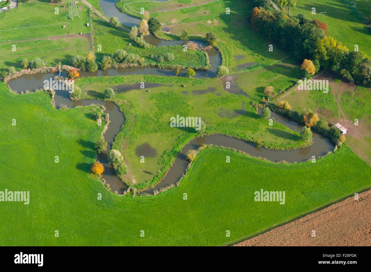 Stream curves hi-res stock photography and images - Alamy