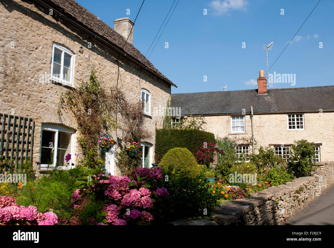 North cerney hi-res stock photography and images - Alamy