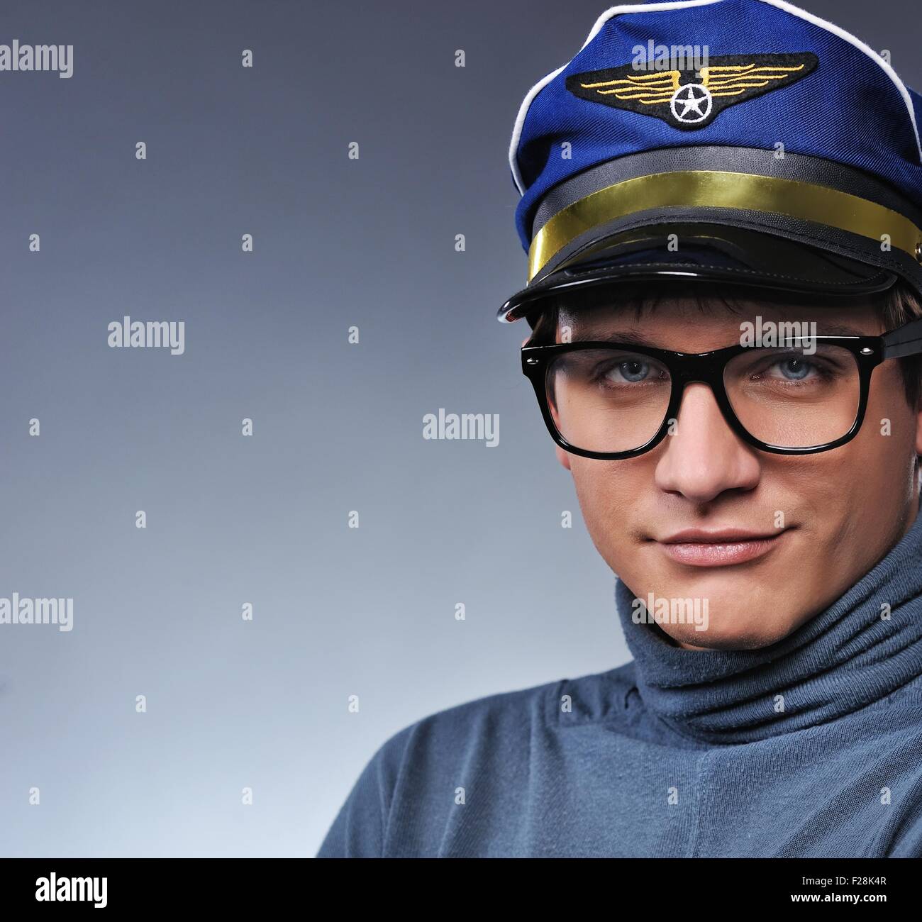 Male cabin crew worker hi-res stock photography and images - Alamy